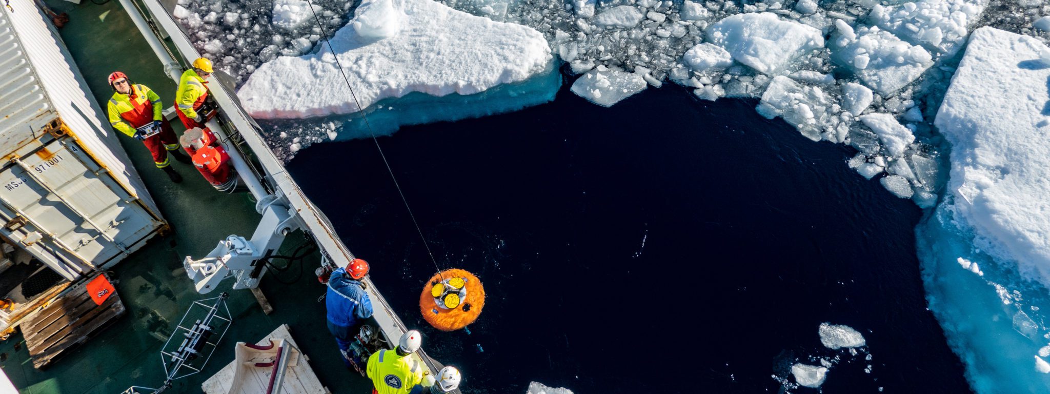 Temperature and salinity in the Fram Strait | MOSJ